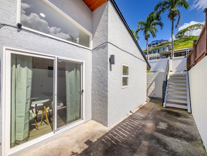 Modern Kailua Retreat|cozy, Private & Pet-friendly - Kailua, HI