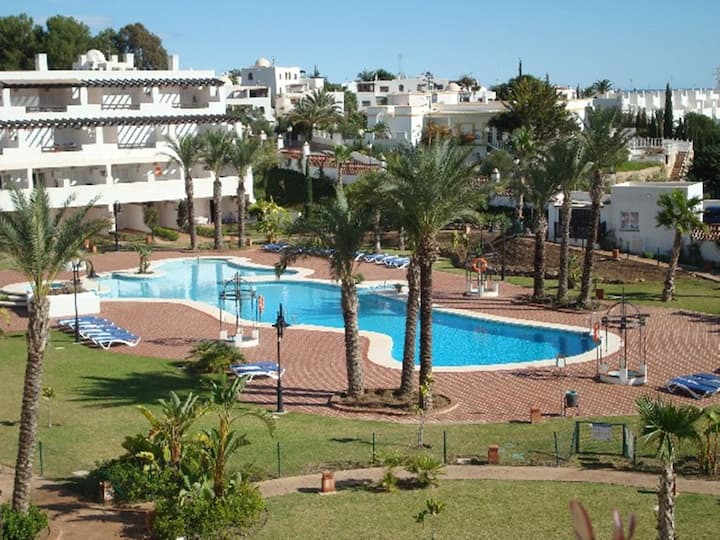 Apartamento Con Wi-fi Y Vistas De La Piscina - Mojácar