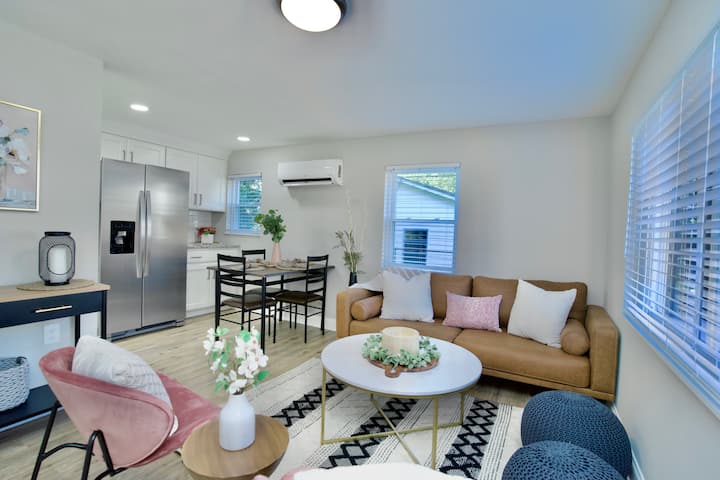 Renovated Tiny Ranch - Saluda Lake, SC