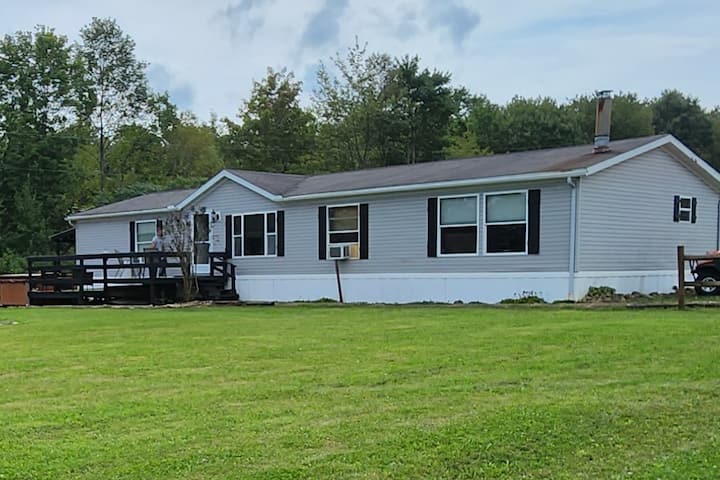 Long View Lodge - Hot Tub - Elk County, PA