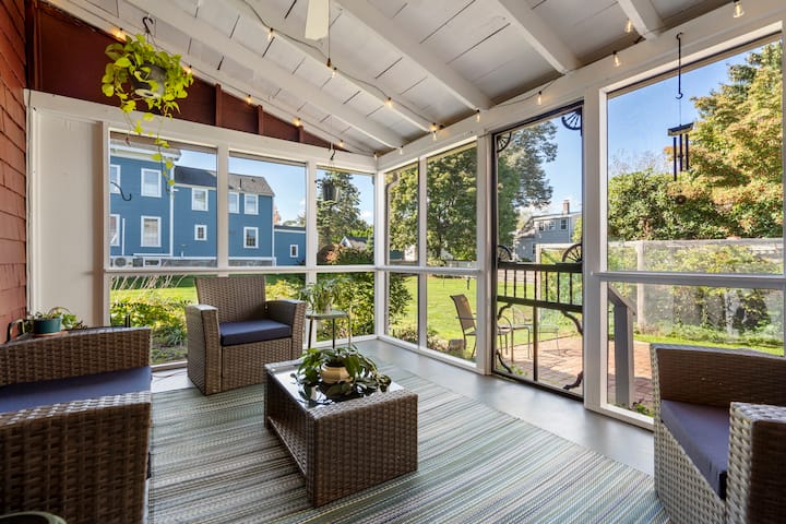 1824 Robert Manning Place|historic Salem|parking - Massachusetts
