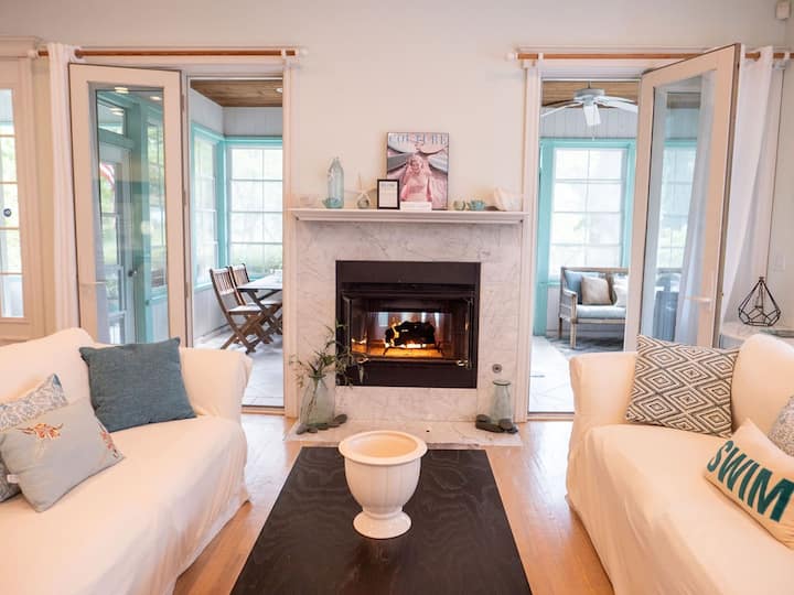 Luxury 4 Bedroom In Heart Of Beachwalk Resort - Michigan City, IN