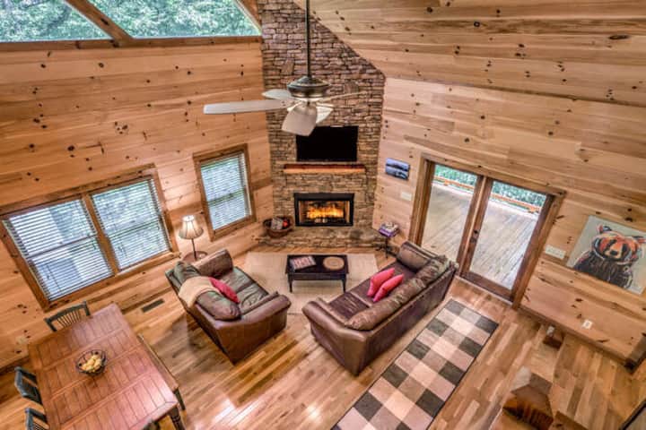 Lazy Dayz Blue Ridge Cabin - Blue Ridge, GA