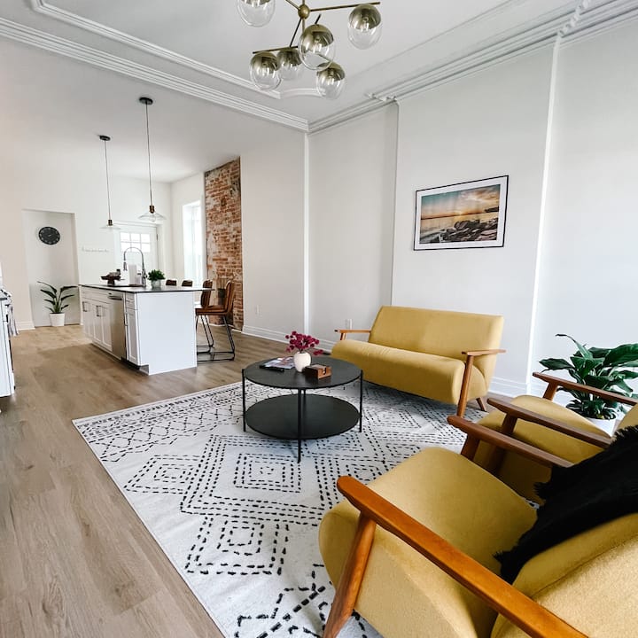 Walk To Allentown | Pet-friendly | Parking! - Crystal Beach