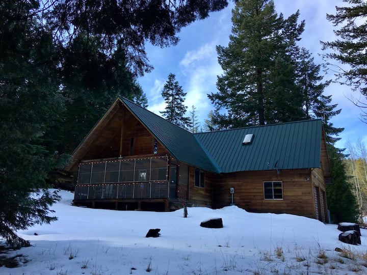 Whispering Pines Cabin Near Hyatt Lake - Oregon