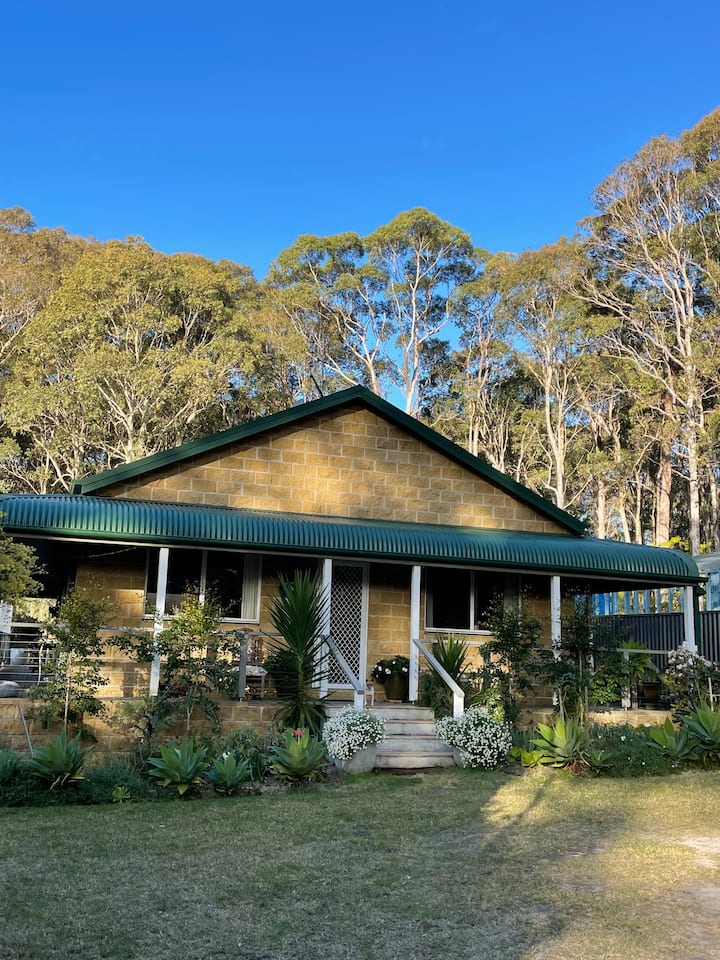 Kookaburra Cottage - Colonial Classic - Narooma