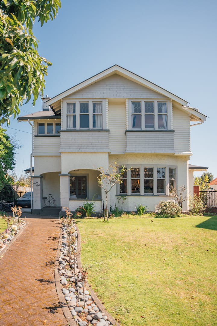 Clifford Manor - Gisborne