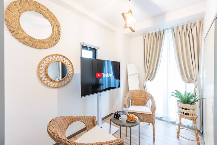 8 Min Walk From Jr Namba Station / 302 - Osaka
