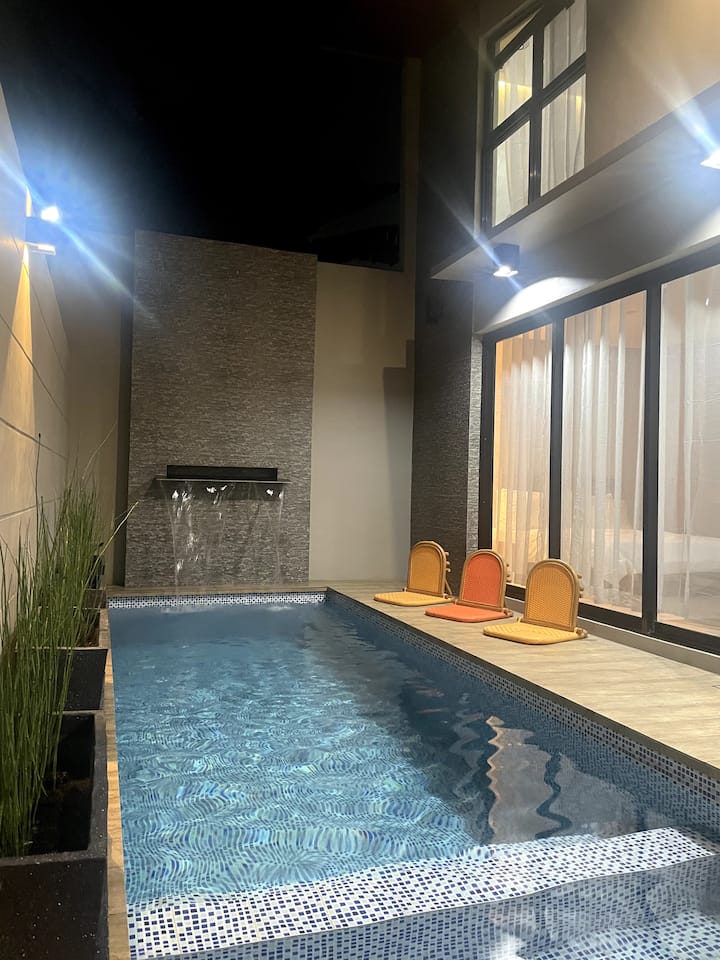 Laurie's Suites & Villas-fantasy Villa - Marilao