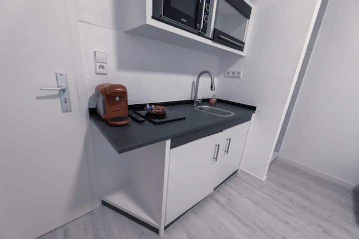 Schönes 1 Zimmer Apt. Im Zentrum (3) - Stuttgart
