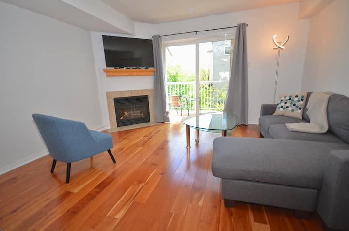 2-level Executive Condo, 2-bdrms - Ottawa