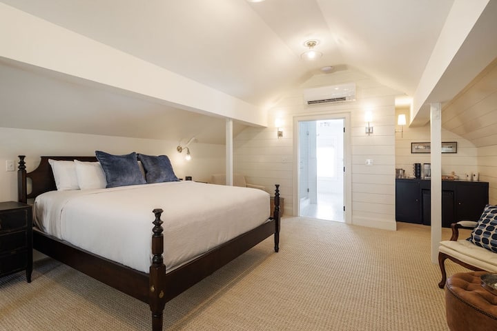 The Davenport Inn - Suite 301 - Kittery, ME