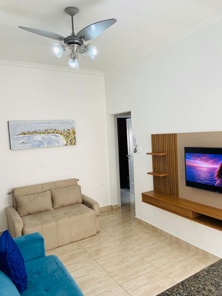 Apto Santos Na Quadra Da Praia, óTima Localização! - Santos