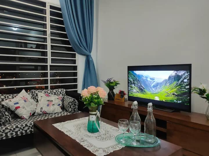 Excellent Apartment With Swimming Pool - Klang