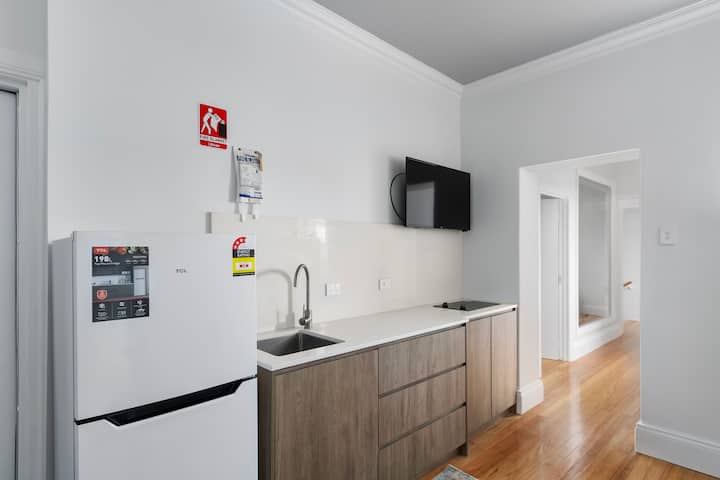 Costello Hotels Pt Augusta 2 Bed Deluxe Apartment - Port Augusta