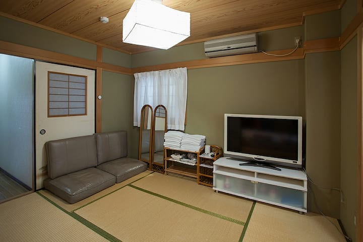 [501] 오사카 중심지 위치｜도톤보리 · 구로몬 시장 근처｜짐보관 가능 독립 숙소 - Osaka