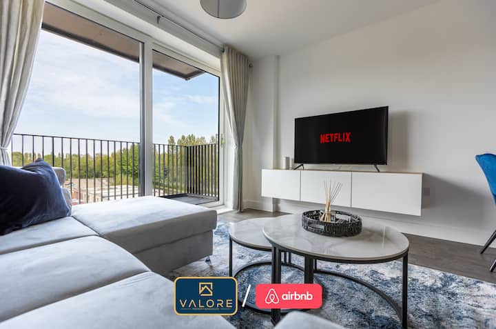 Canal-side | Free Parking | Peaceful & Central - Milton Keynes