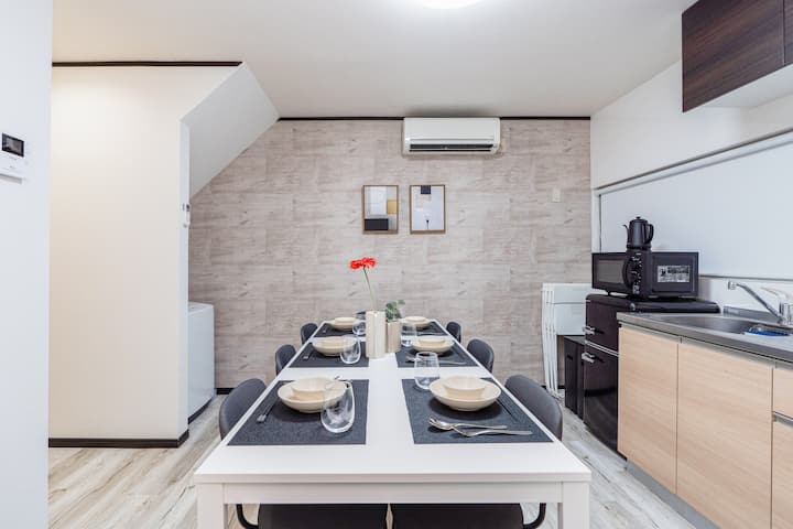 Spacious House Of 3 Bed Rooms|near Tennoji & Namba - Osaka