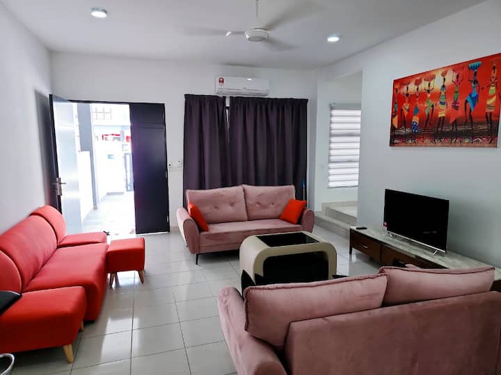 Treasure Suites@empayar Sban至宝民宿 5g Wifi - Seremban