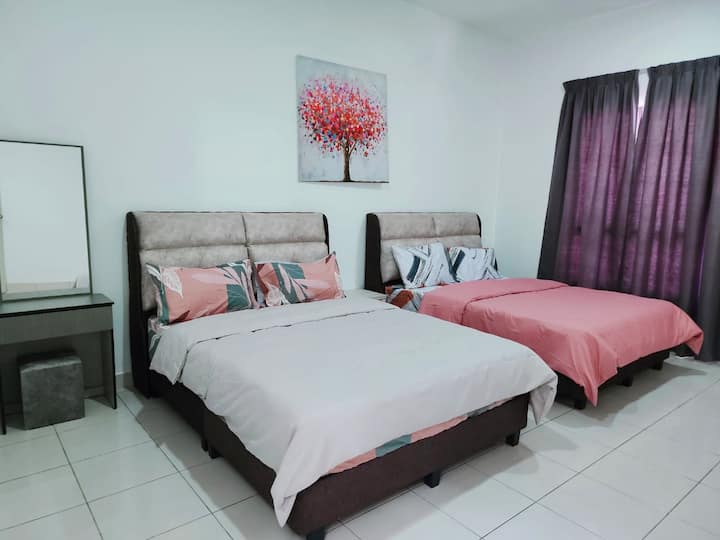 Treasure Suites@empayar Sban至宝民宿 - Seremban