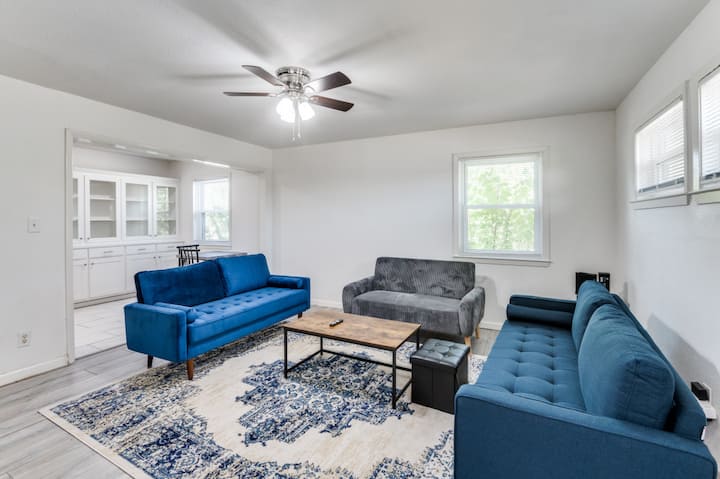 4br/3ba Near Downtown Fw Pet Friendly, 30+ Days - Fort Worth, TX