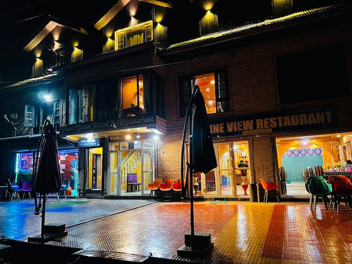 Deluxe Room|pine View Hotel - Gulmarg