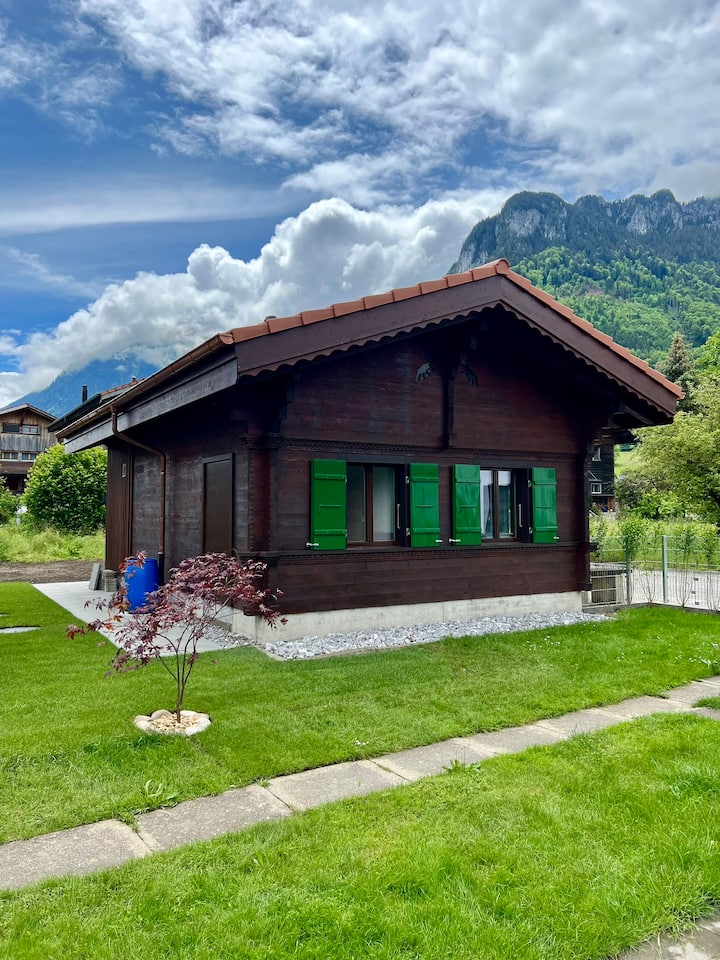 Chalet Erwin - Holiday House - Thoune
