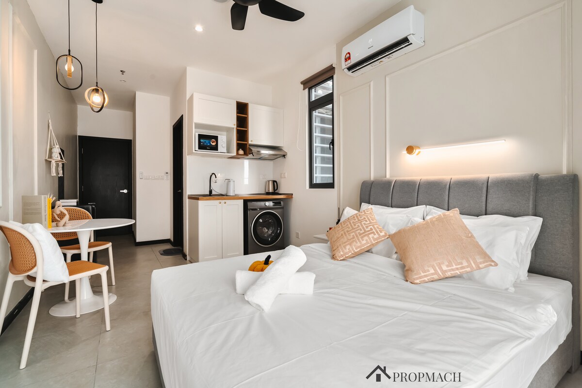 2Bed 2Bath Neu Suites Gleneagles KLCC Embassy LRT - Apartments for Rent ...