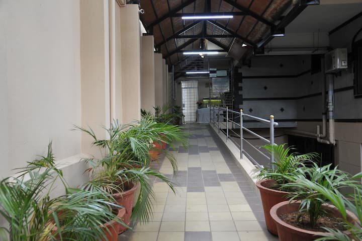 4 Bedroom Service Apartment In South Bangalore - Bangalore
