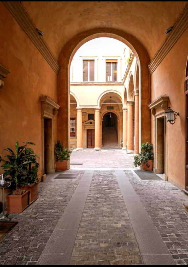 Loft In Palazzo Storico In Pieno Centro - Bologna