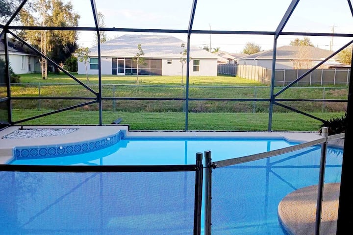 Summer Discounts Fenced Yard/pool Baby Fence - Port St. Lucie, FL