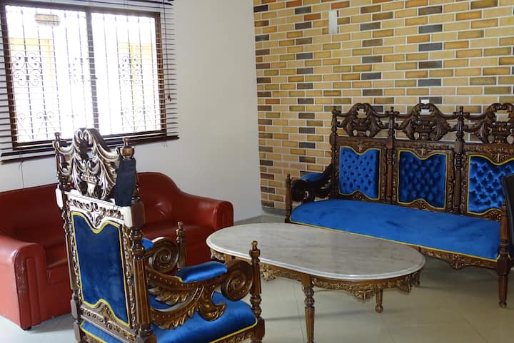 Casa Con Garaje Cerca Del Parque - San Carlos, Colombia