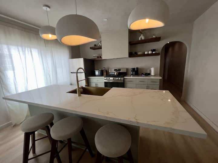 10 Min 2 Universal Studios! 2 Bedroom In Hollywood - Universal Studios Hollywood, Universal City