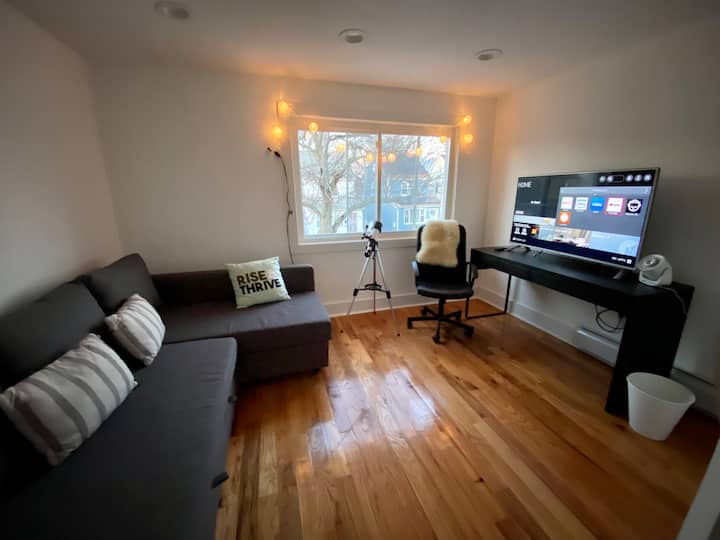 New Moon & Spa Near Jfk | Ubs - Queens, NY