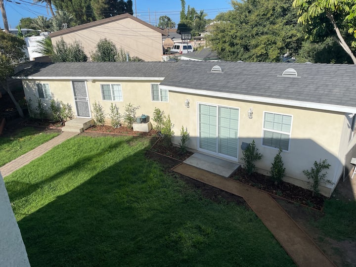Elegant Harbor View Getaway - Los Angeles, CA