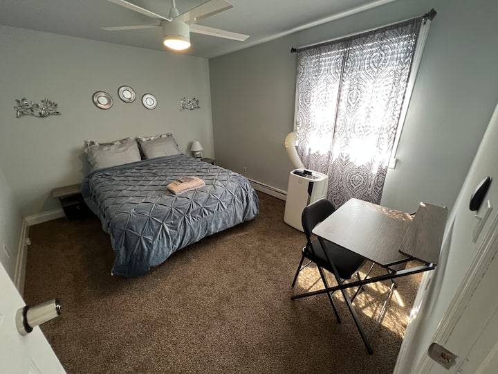 %1-2r Peaceful Room In Apartment - Troy, NY