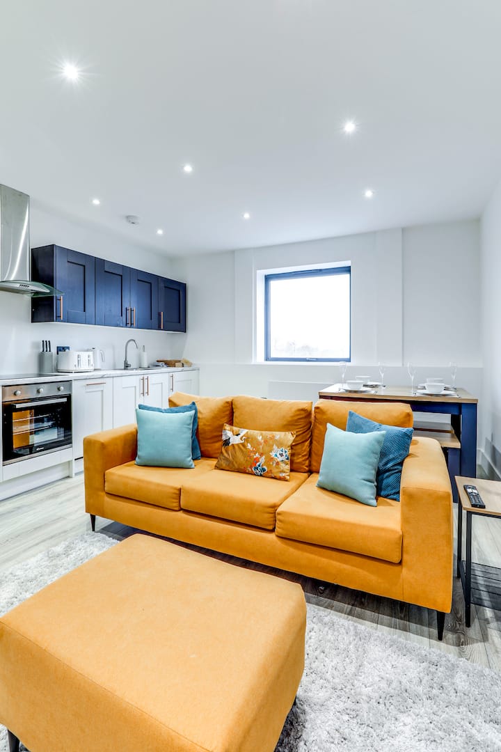 Lovely City Apartment - Norwich Airport (NWI)