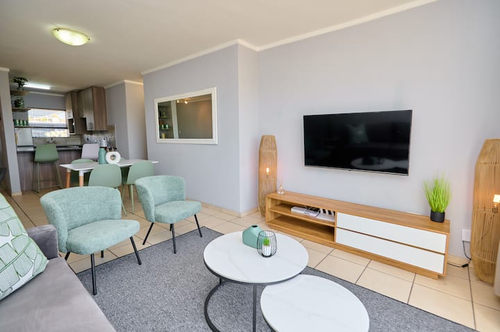 Unit 309 At Menlyn Place - Pretoria