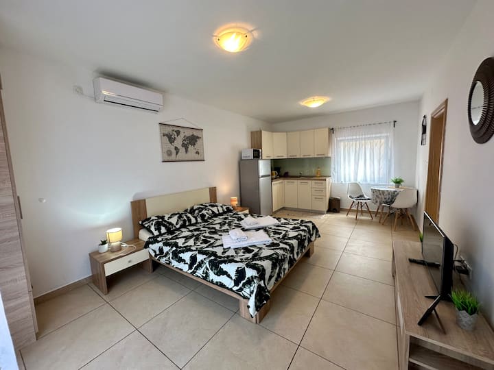 Studio Apartment Easy - Crikvenica
