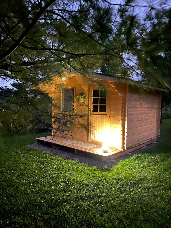 In The Pines - Hamilton, Canadá