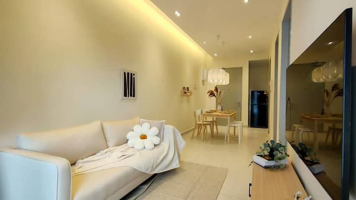 Sky Heaven Design 3 Pax, 5 Min To Desapark City - Sungai Buloh