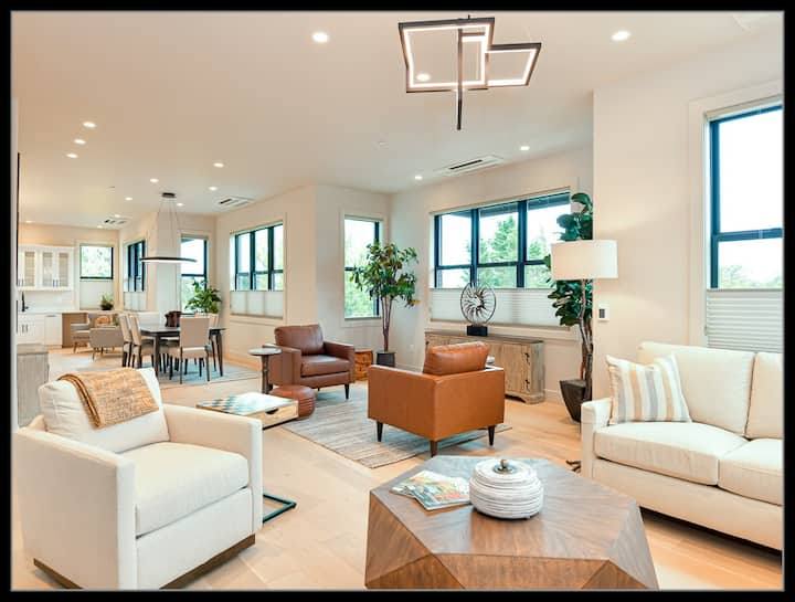 Plaza North Penthouse - Ashland, OR