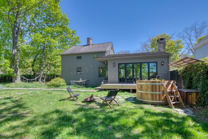 The Saltbox Greenport - Shelter Island, NY