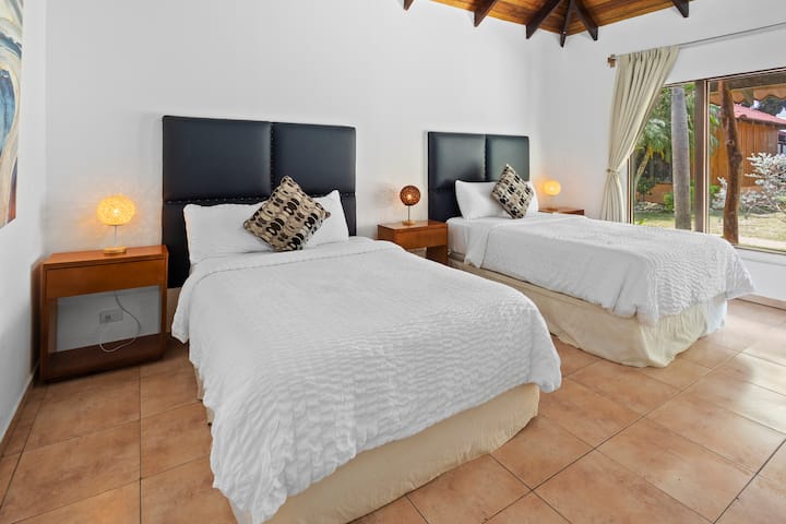 Hotel H4 Lujosa Cabaña Doble N6 El Progreso, Yoro - El Progreso