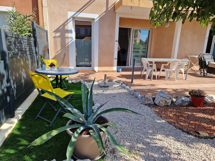 T2 Calme à 5 Min Mer – Terrasse & Piscine Incluse - Saint-Laurent-de-la-Salanque