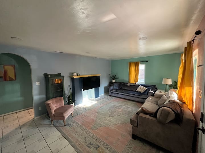 Cute 2 Bed / 1 Bath By Echo Park - Los Ángeles, CA