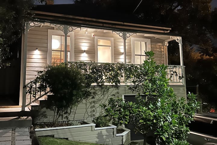Home With Charm And Character! - Auckland