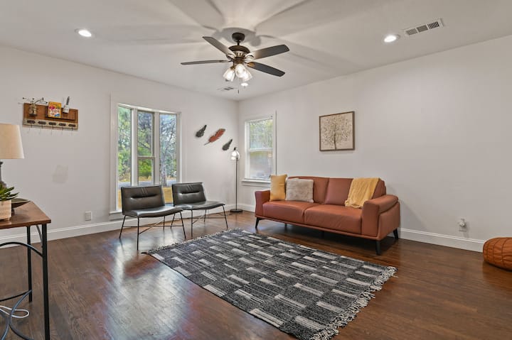 Delightful Denison Home Close To Downtown - Lake Texoma