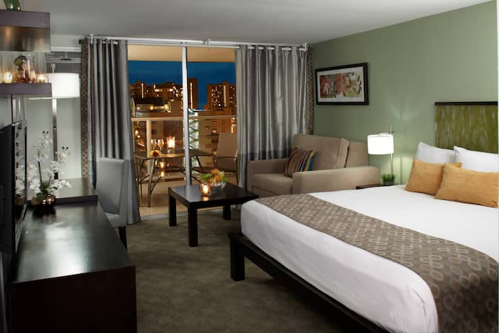 Sunny Beach Getaway - 3 Studios - Honolulu