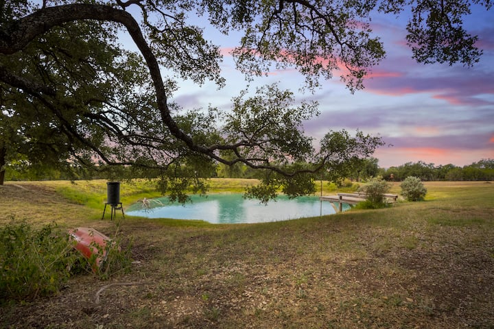 Hill Country Mirage | 3br Farmhouse W/ Pond & Bar - Bandera, TX